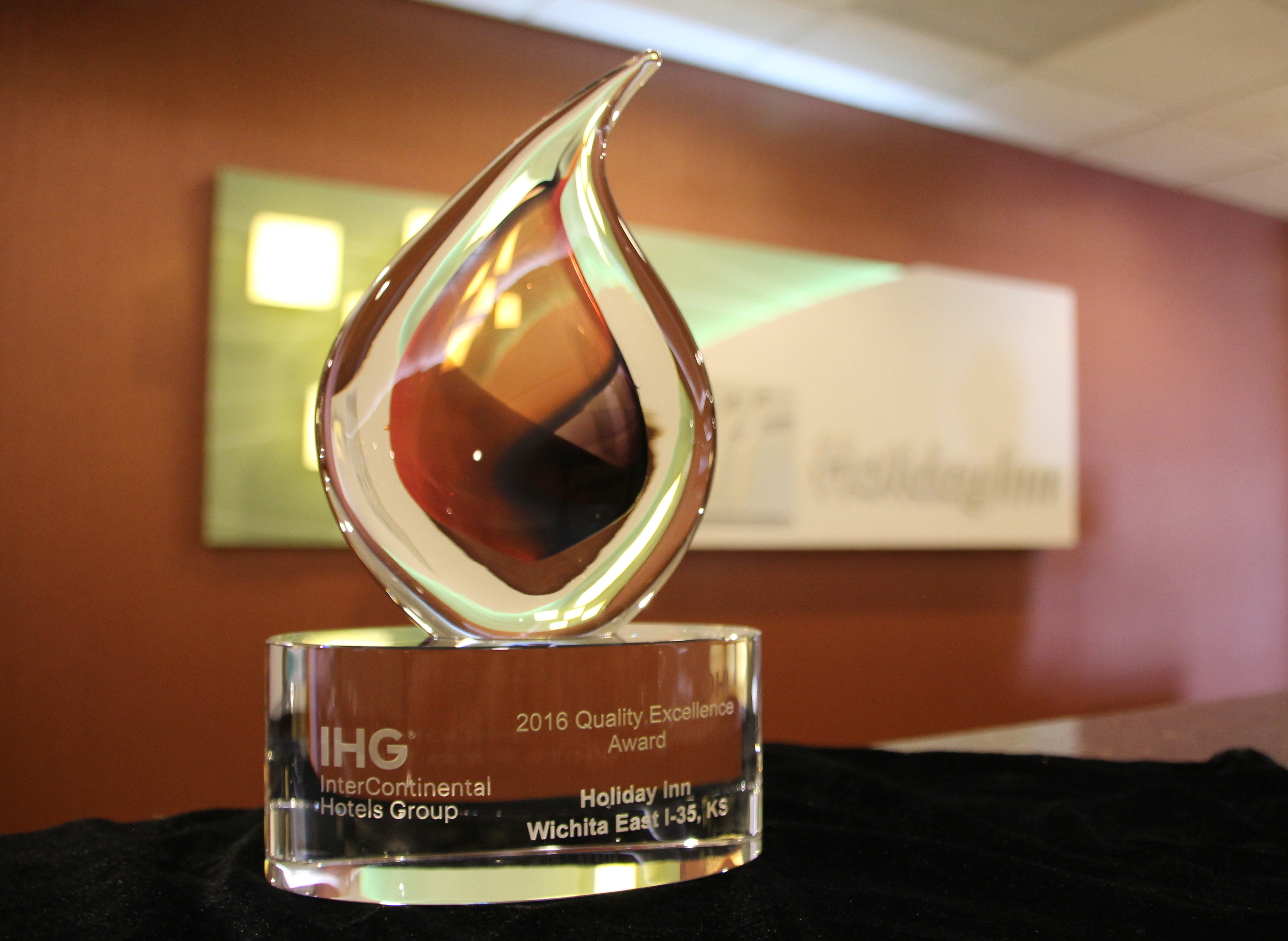 Holiday Inn Wichita I-35 Wins IHG® 2016 Quality Excellence Award!