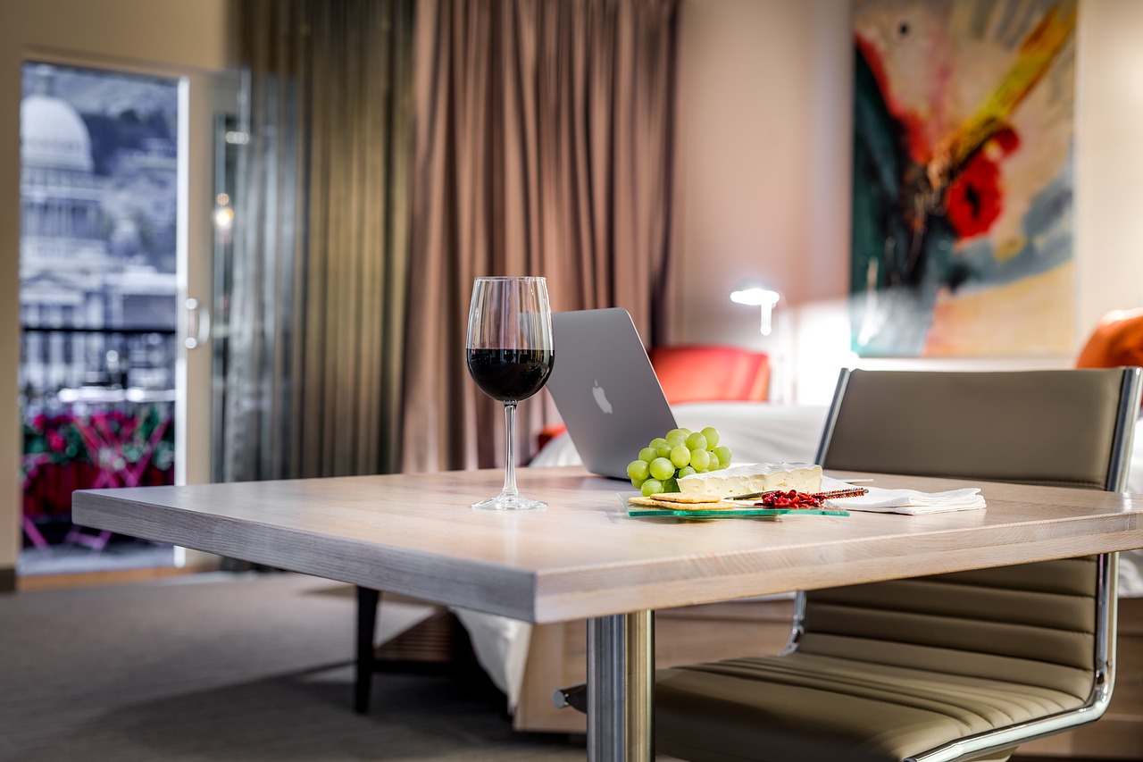 Hotel Room: Things that Matter Most to Your Guests | By Lillian Connors ...