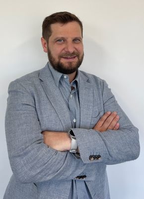 Simon Anderson has been appointed Hotel Manager at Holiday Inn & Suites ...