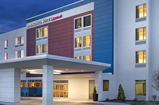 Mereté Hotel Management Opens New Springhill Suites by Marriott Medford ...