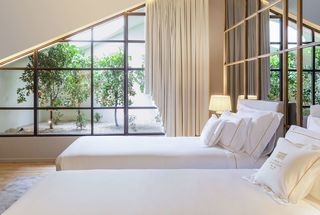 IHG Hotels & Resorts opens its first European Vignette Collection hotel ...
