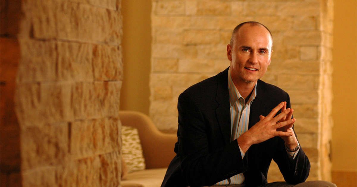 Chip Conley Receives ISHC Pioneer Award