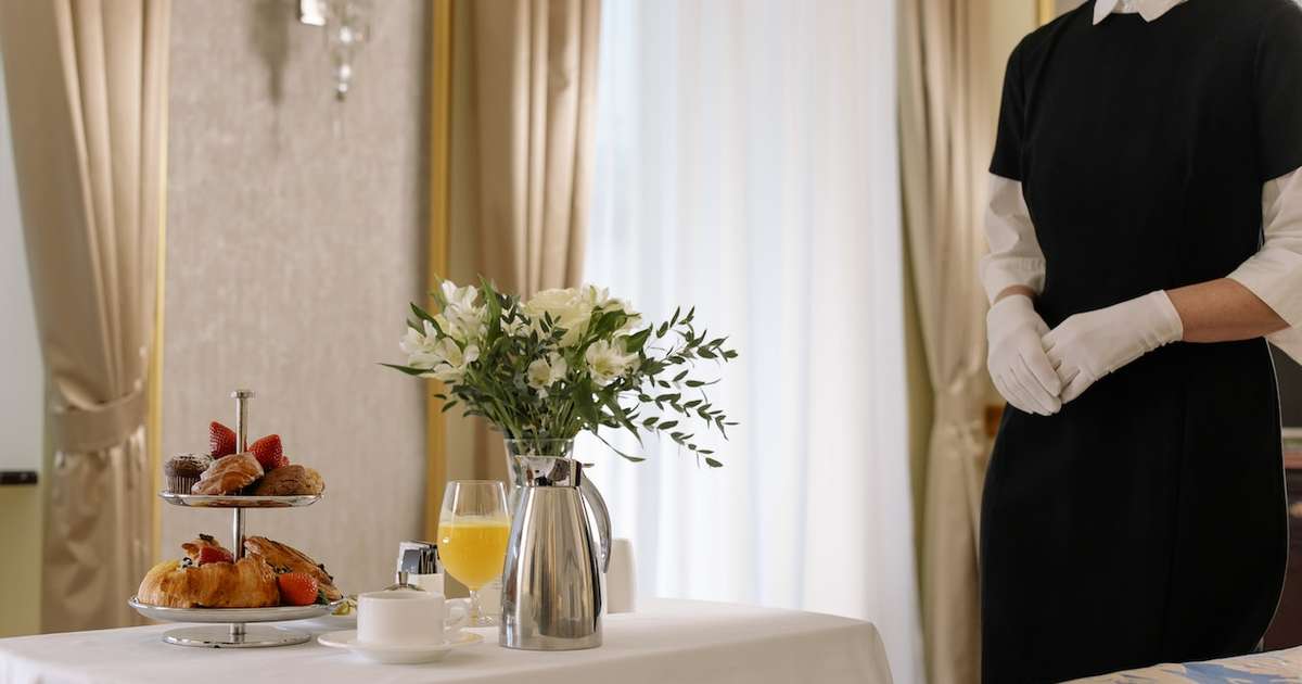 How to Set and Achieve Realistic Goals in Hospitality | By Prince A ...