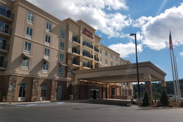 New Hampton Inn & Suites by Hilton Arrives in Boone, N.C.