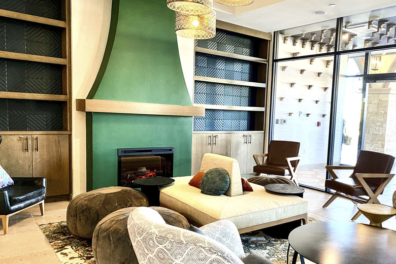 Hotel Indigo Spring-Woodlands Area opens