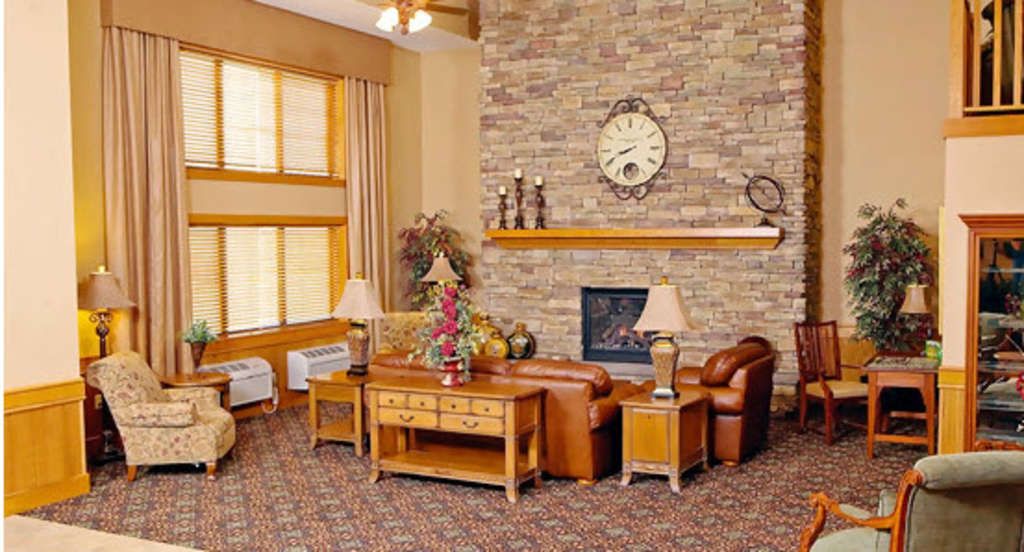 Former AmericInn Lodge Rebrands to Lexington Inn & Suites