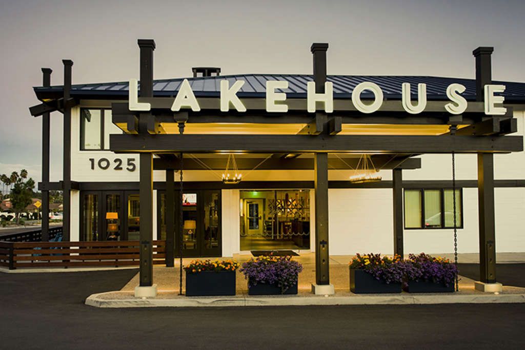 Lakehouse Hotel and Resort Partners with Stash Hotel Rewards