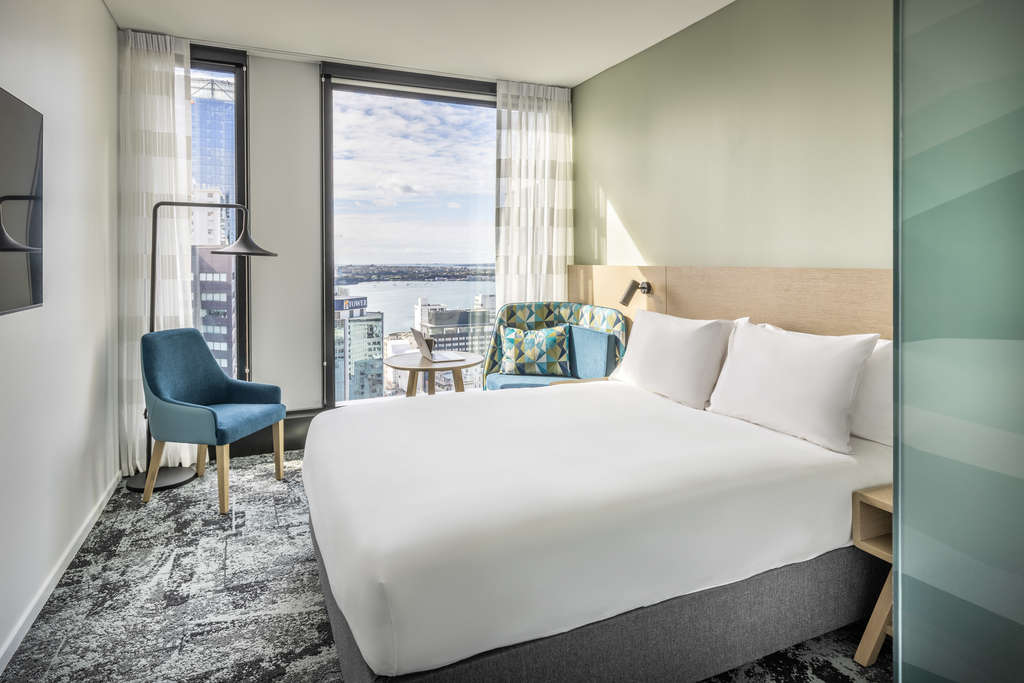 New Zealand’s tallest hotel development opens the doors to Holiday Inn ...