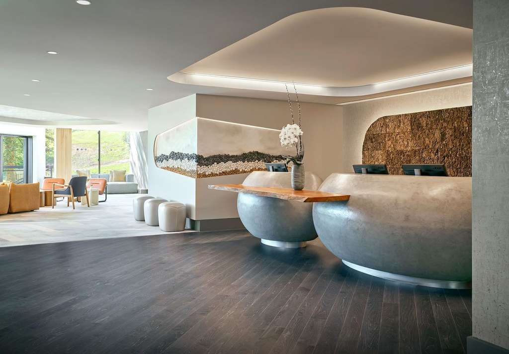 Iconic Snowmass Resort Joins Autograph Collection Hotels Following $40 ...