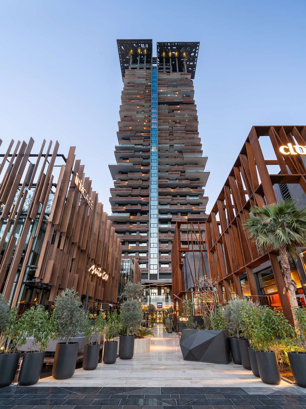 Immerse Yourself in a World of Unparalleled Luxury at Fairmont Ramla ...