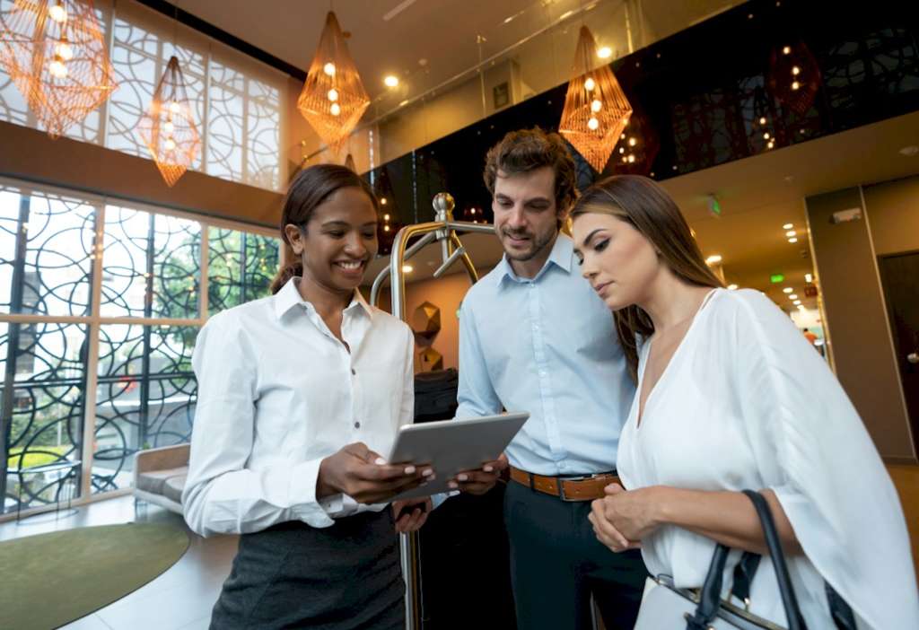 How to Deliver a Frictionless Experience at Six Key Stages of the Guest ...