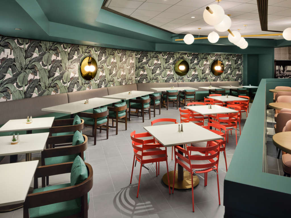 Los Angeles Airport Restaurants LAX Theme Restaurant At The Los